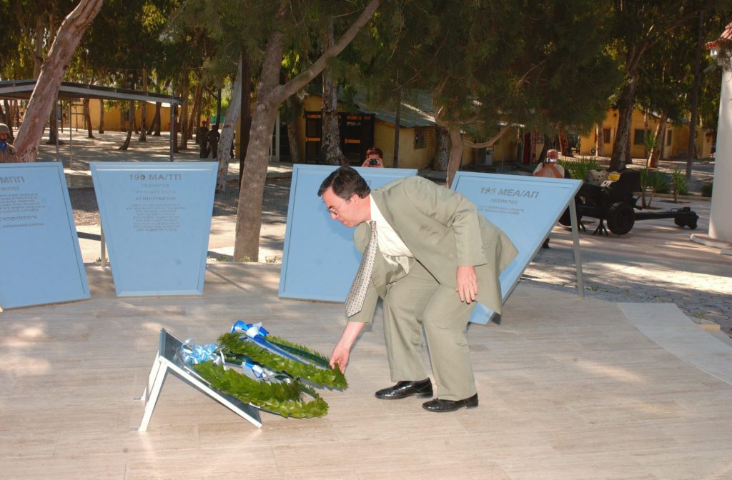 ΒΡΕ ΓΙΑΝΝΗ ΤΙ ΜΑΣ ΘΥΜΙΣΕΣ ΤΩΡΑ…